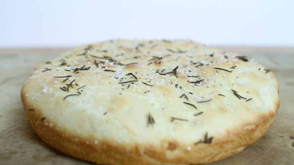 Receita de Focaccia (pão) em vídeo | Gourmet a Dois